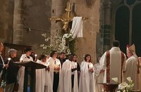 Baptêmes de six adultes pendant la Vigile du Samedi Saint — Diocèse de ...